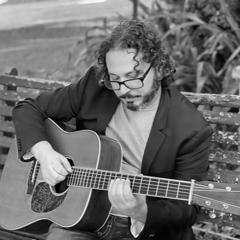 Lessons With Marcel – Flatpicking Guitar